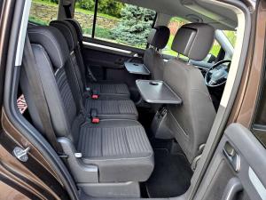 Brown Volkswagen Touran 2014 in Kedainiai, with an engine capacity of 1.97 L and mileage of 248 thousand km for 7850 €, photo 22 on AUTOMOTO.COM.LV