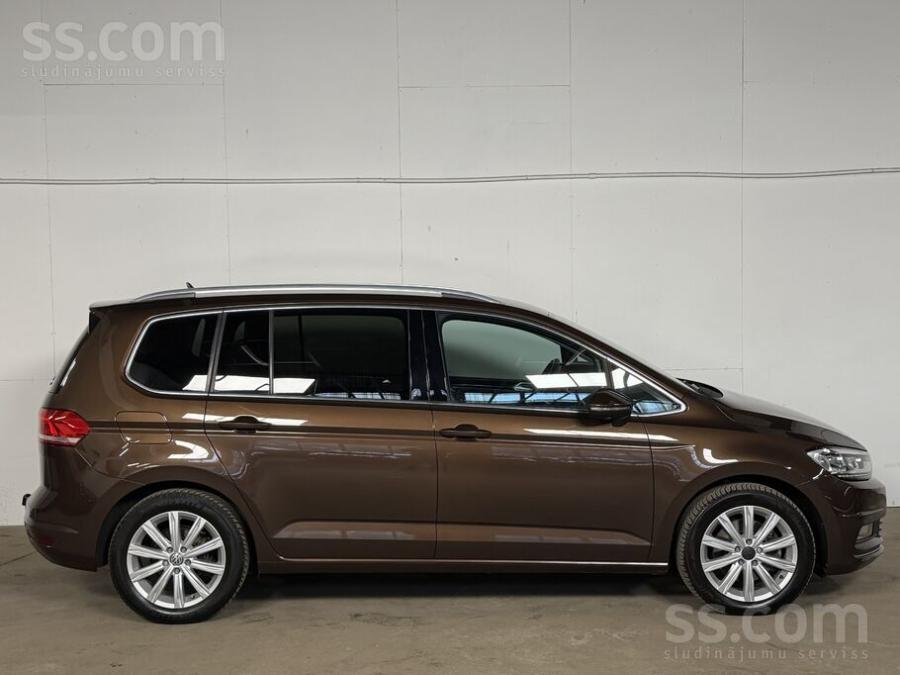 Brūns Volkswagen Touran 2015 Jūrmala, ar dzinēja tilpumu 2.00 L un nobraukumu 268 tūkst. km par 11450 €, foto 9 vietnē AUTOMOTO.COM.LV