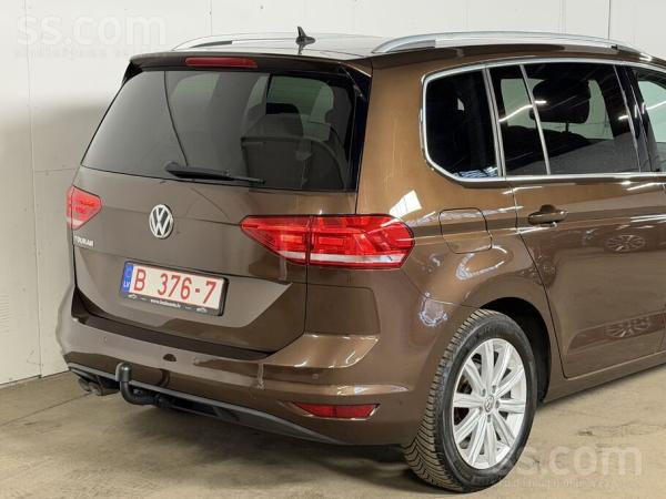 Volkswagen Touran 2015 Jūrmala vietnē Brūns Volkswagen Touran 2015 Jūrmala, ar dzinēja tilpumu 2.00 L un nobraukumu 268 tūkst. km par 11450 €, foto 11 vietnē AUTOMOTO.COM.LV