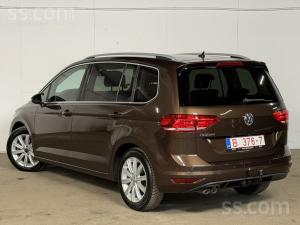 Brūns Volkswagen Touran 2015 Jūrmala, ar dzinēja tilpumu 2.00 L un nobraukumu 268 tūkst. km par 11450 €, foto 12 vietnē AUTOMOTO.COM.LV