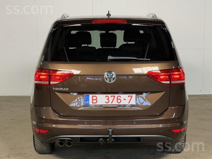 Brūns Volkswagen Touran 2015 Jūrmala, ar dzinēja tilpumu 2.00 L un nobraukumu 268 tūkst. km par 11450 €, foto 15 vietnē AUTOMOTO.COM.LV