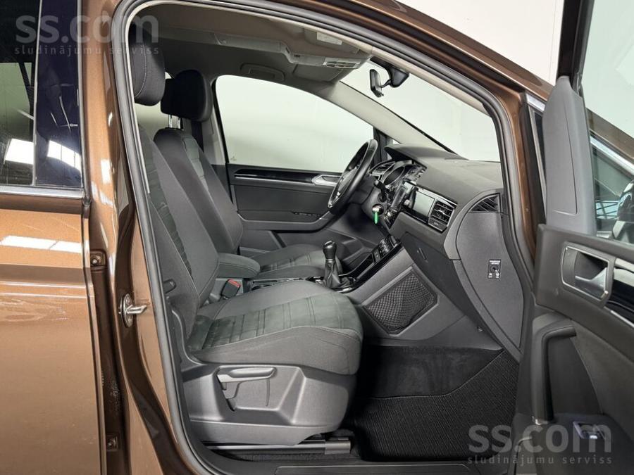 Brūns Volkswagen Touran 2015 Jūrmala, ar dzinēja tilpumu 2.00 L un nobraukumu 268 tūkst. km par 11450 €, foto 20 vietnē AUTOMOTO.COM.LV