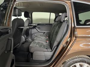 Brūns Volkswagen Touran 2015 Jūrmala, ar dzinēja tilpumu 2.00 L un nobraukumu 268 tūkst. km par 11450 €, foto 21 vietnē AUTOMOTO.COM.LV