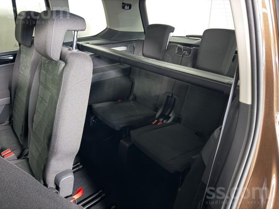 Brūns Volkswagen Touran 2015 Jūrmala, ar dzinēja tilpumu 2.00 L un nobraukumu 268 tūkst. km par 11450 €, foto 23 vietnē AUTOMOTO.COM.LV