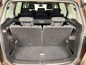 Brūns Volkswagen Touran 2015 Jūrmala, ar dzinēja tilpumu 2.00 L un nobraukumu 268 tūkst. km par 11450 €, foto 24 vietnē AUTOMOTO.COM.LV