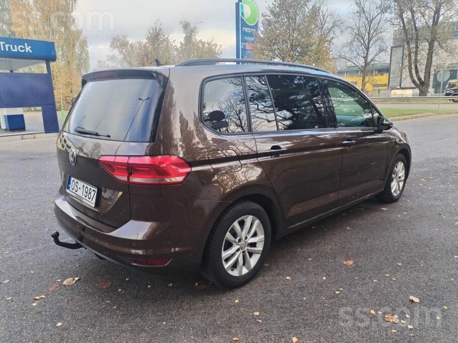 Brūns Volkswagen Touran 2015 Rīga, ar dzinēja tilpumu 1.60 L un nobraukumu 198 tūkst. km par 8950 €, foto 6 vietnē AUTOMOTO.COM.LV