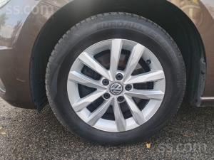 Brūns Volkswagen Touran 2015 Rīga, ar dzinēja tilpumu 1.60 L un nobraukumu 198 tūkst. km par 8950 €, foto 22 vietnē AUTOMOTO.COM.LV