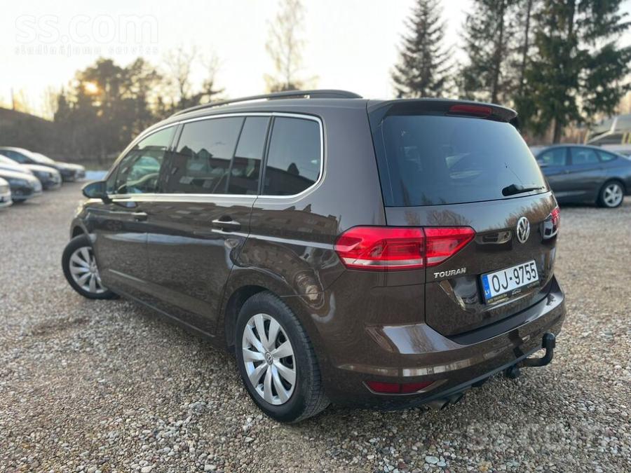 Brūns Volkswagen Touran 2016 Kuldīga, ar dzinēja tilpumu 1.40 L un nobraukumu 217 tūkst. km par 10990 €, foto 3 vietnē AUTOMOTO.COM.LV