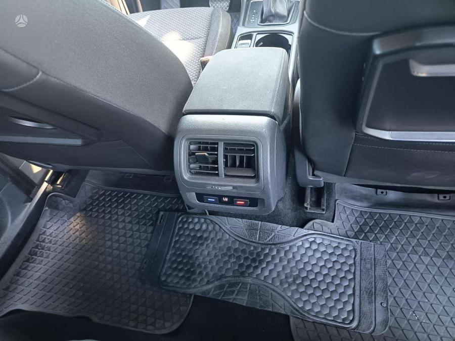Brūns Volkswagen Touran 2016 Kauņa, ar dzinēja tilpumu 1.60 L un nobraukumu 262 tūkst. km par 7450 €, foto 21 vietnē AUTOMOTO.COM.LV