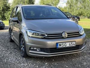 Brown Volkswagen Touran 2016 in Ukmerge, with an engine capacity of 1.60 L and mileage of 395 thousand km for 4700 €, photo 5 on AUTOMOTO.COM.LV