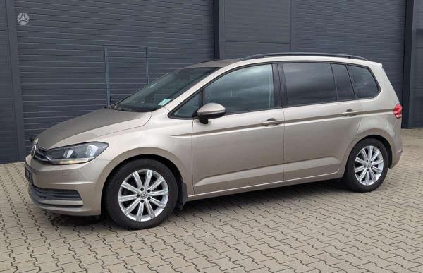 Brūns Volkswagen Touran 2016 Kauņa, ar dzinēja tilpumu 1.60 L un nobraukumu 212 tūkst. km par 4350 €, foto 4 vietnē AUTOMOTO.COM.LV