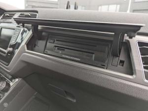 Brown Volkswagen Touran 2016 in Kaunas, with an engine capacity of 1.60 L and mileage of 212 thousand km for 4350 €, photo 36 on AUTOMOTO.COM.LV