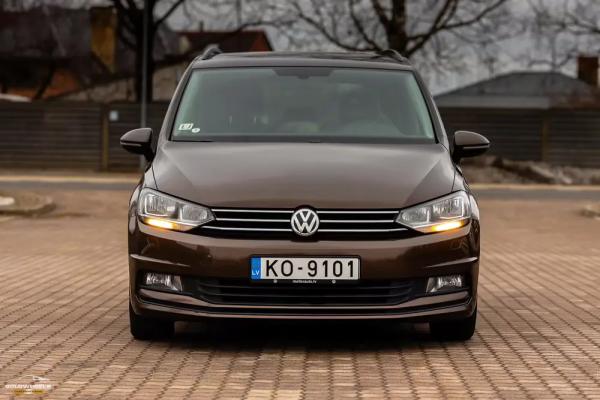 Brūns Volkswagen Touran 2017 Jelgava, ar dzinēja tilpumu 1.60 L un nobraukumu 293 tūkst. km par 6800 €, foto 3 vietnē AUTOMOTO.COM.LV