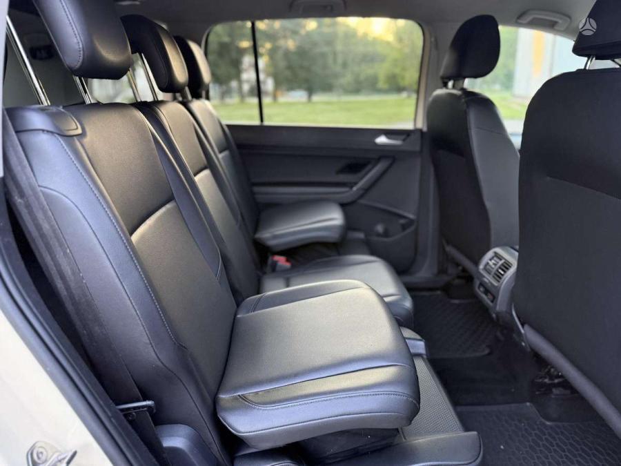 Brūns Volkswagen Touran 2019 Klaipėda, ar dzinēja tilpumu 2.00 L un nobraukumu 257 tūkst. km par 5650 €, foto 31 vietnē AUTOMOTO.COM.LV
