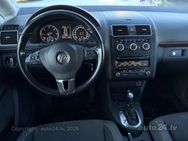 Brūns Volkswagen Touran 2013 Tartu, ar dzinēja tilpumu 1.60 L un nobraukumu 280 tūkst. km par 4500 €, foto 8 vietnē AUTOMOTO.COM.LV