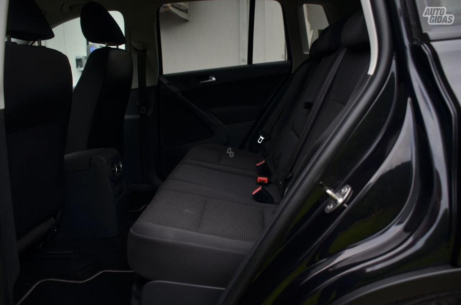 Volkswagen Touran 2015 Kauņa, ar dzinēja tilpumu 2.00 L un nobraukumu 230 tūkst. km par 7950 €, foto 36 vietnē AUTOMOTO.COM.LV