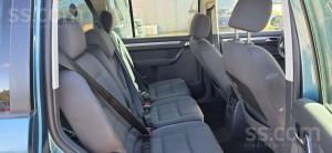Zaļš Volkswagen Touran 2004 Valmiera, ar dzinēja tilpumu 2.00 L un nobraukumu 372 tūkst. km par 1150 €, foto 11 vietnē AUTOMOTO.COM.LV