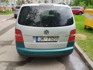 Zaļš Volkswagen Touran 2003 Rīga, ar dzinēja tilpumu 2.00 L un nobraukumu 425 tūkst. km par 800 €, foto 7 vietnē AUTOMOTO.COM.LV