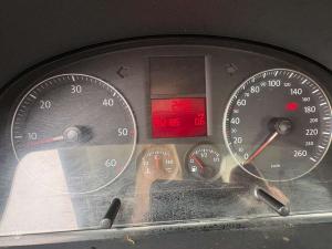 Grey Volkswagen Touran 2003 in Kaunas, with an engine capacity of 1.90 L and mileage of 282 thousand km for 1400 €, photo 6 on AUTOMOTO.COM.LV