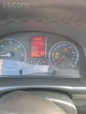 Pelēks Volkswagen Touran 2004 Ventspils, ar dzinēja tilpumu 1.90 L un nobraukumu 385 tūkst. km par 1700 €, foto  vietnē AUTOMOTO.COM.LV