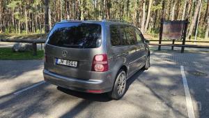 Pelēks Volkswagen Touran 2007 Daugavpils, ar dzinēja tilpumu 1.90 L un nobraukumu 426 tūkst. km par 1400 €, foto 5 vietnē AUTOMOTO.COM.LV