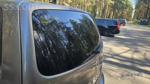 Pelēks Volkswagen Touran 2007 Daugavpils, ar dzinēja tilpumu 1.90 L un nobraukumu 426 tūkst. km par 1400 €, foto 13 vietnē AUTOMOTO.COM.LV
