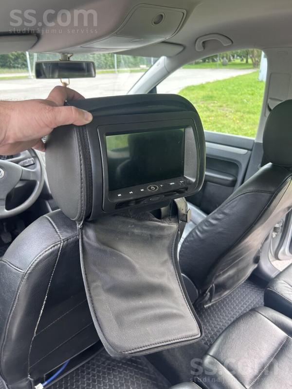Pelēks Volkswagen Touran 2007 Rīga, ar dzinēja tilpumu 1.90 L un nobraukumu 308 tūkst. km par 1600 €, foto 10 vietnē AUTOMOTO.COM.LV