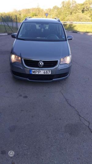 Pelēks Volkswagen Touran 2008 Kuršėnai, ar dzinēja tilpumu 0.00 L un nobraukumu 308 tūkst. km par 2150 €, foto 3 vietnē AUTOMOTO.COM.LV