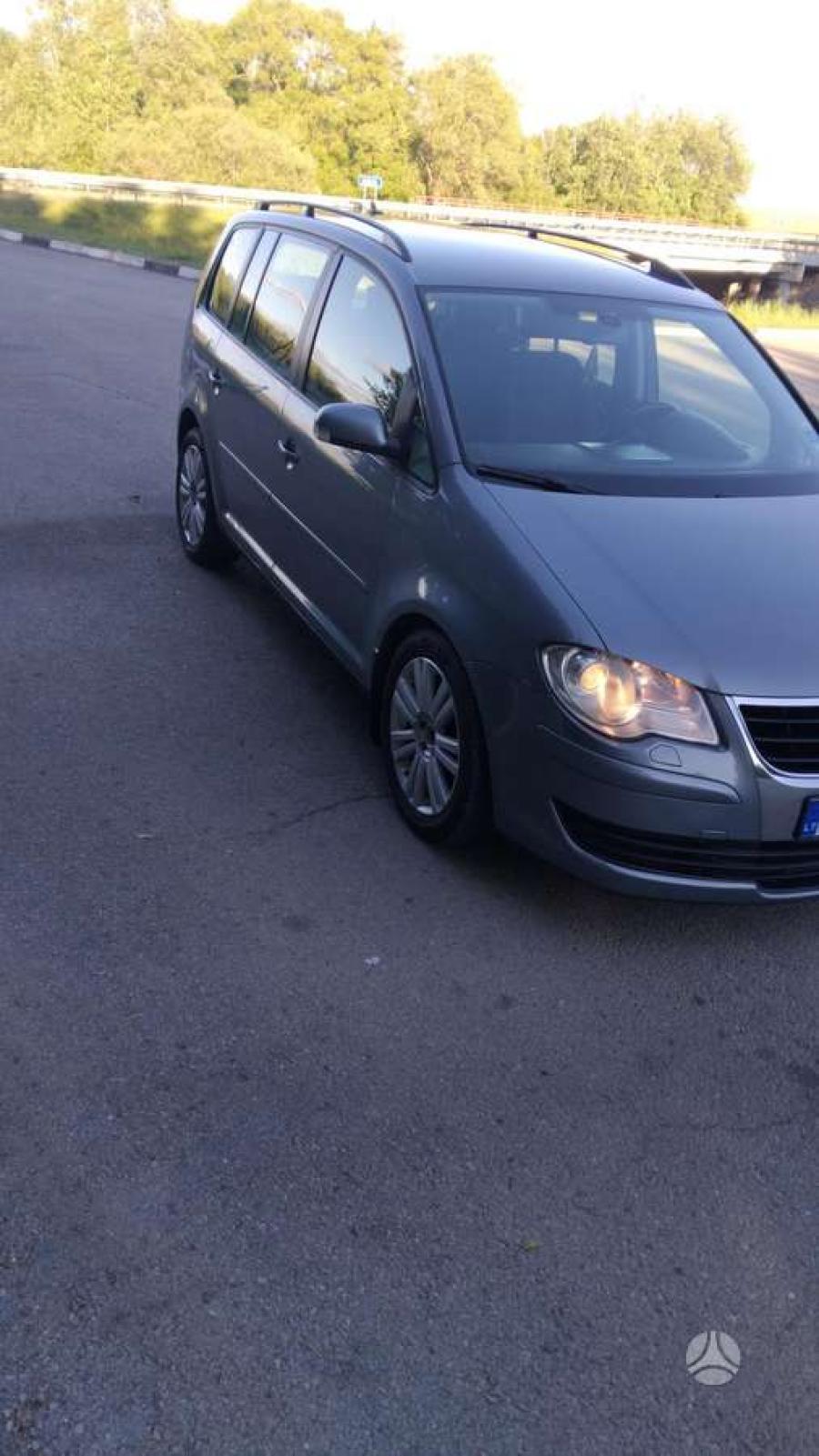 Pelēks Volkswagen Touran 2008 Kuršėnai, ar dzinēja tilpumu 0.00 L un nobraukumu 308 tūkst. km par 2150 €, foto 4 vietnē AUTOMOTO.COM.LV