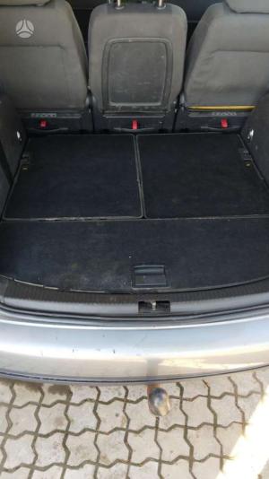 Pelēks Volkswagen Touran 2008 Kuršėnai, ar dzinēja tilpumu 0.00 L un nobraukumu 308 tūkst. km par 2150 €, foto 14 vietnē AUTOMOTO.COM.LV