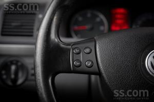 Grey Volkswagen Touran 2008 in Talsi, with an engine capacity of 2.00 L and mileage of 252 thousand km for 2990 €, photo 17 on AUTOMOTO.COM.LV