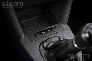 Grey Volkswagen Touran 2008 in Talsi, with an engine capacity of 2.00 L and mileage of 252 thousand km for 2990 €, photo 23 on AUTOMOTO.COM.LV