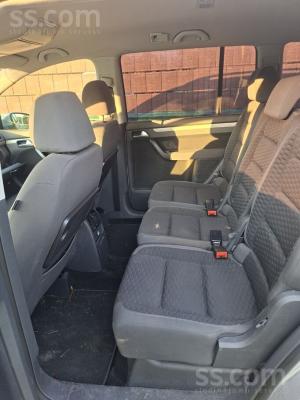 Pelēks Volkswagen Touran 2009 Tukums, ar dzinēja tilpumu 2.00 L un nobraukumu 307 tūkst. km par 700 €, foto 14 vietnē AUTOMOTO.COM.LV