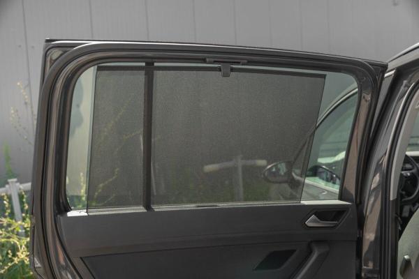Grey Volkswagen Touran 2021 in Vilnius, with an engine capacity of 2.00 L and mileage of 162 thousand km for 16750 €, photo 10 on AUTOMOTO.COM.LV