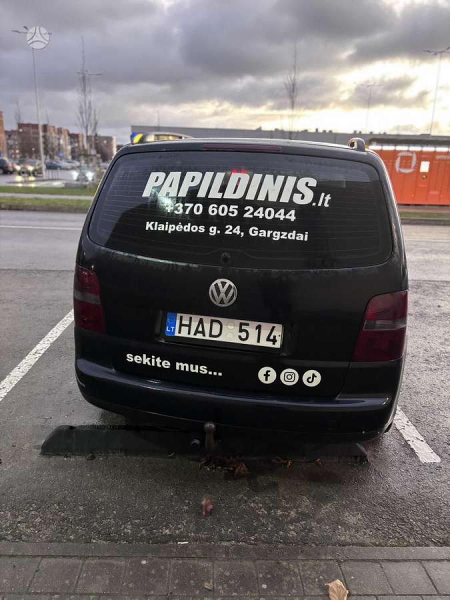 Pelēks Volkswagen Touran 2003 Klaipėda, ar dzinēja tilpumu 1.90 L un nobraukumu 385 tūkst. km par 850 €, foto 4 vietnē AUTOMOTO.COM.LV