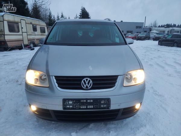 Pelēks Volkswagen Touran 2003 Utena, ar dzinēja tilpumu 2.00 L un nobraukumu 265 tūkst. km par 1999 €, foto 7 vietnē AUTOMOTO.COM.LV
