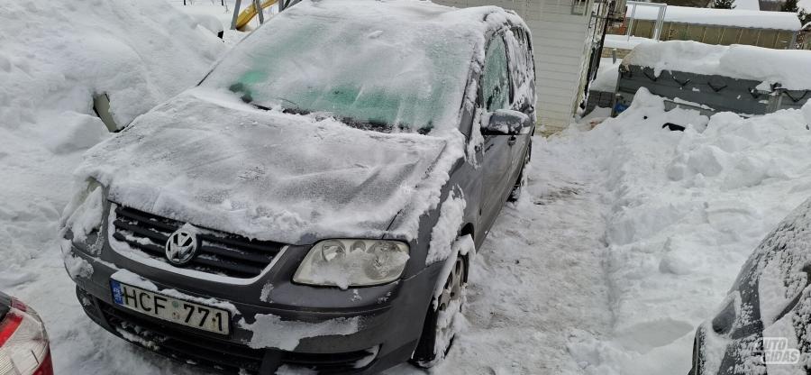 Серый Фольксваген Туран 2003 в Гаргждай, объемом двигателя 2.00 л и пробегом 354 тыс. км за 800 €, фото 1 на AUTOMOTO.COM.LV