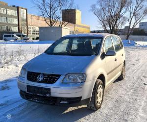 Grey Volkswagen Touran 2003 in Kaunas, with an engine capacity of 1.90 L and mileage of 430 thousand km for 1450 €, photo  on AUTOMOTO.COM.LV
