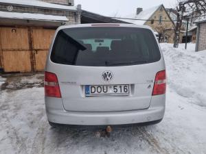 Pelēks Volkswagen Touran 2003 Šauļi, ar dzinēja tilpumu 1.90 L un nobraukumu 229 tūkst. km par 2000 €, foto 3 vietnē AUTOMOTO.COM.LV