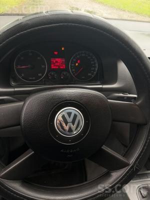 Pelēks Volkswagen Touran 2003 Ventspils, ar dzinēja tilpumu 1.90 L un nobraukumu 422 tūkst. km par 2000 €, foto 11 vietnē AUTOMOTO.COM.LV