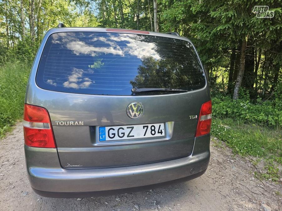 Серый Фольксваген Туран 2003 в Клайпеда, объемом двигателя 1.90 л и пробегом 316 тыс. км за 1700 €, фото 6 на AUTOMOTO.COM.LV