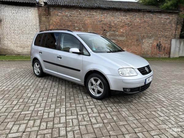 Grey Volkswagen Touran 2003 in Vilnius, with an engine capacity of 1.90 L and mileage of 273 thousand km for 2000 €, photo 7 on AUTOMOTO.COM.LV