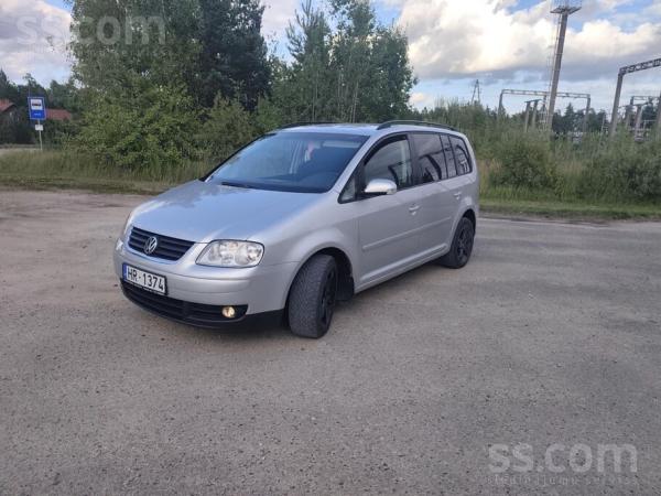Серый Фольксваген Туран 2003 в Мадона, объемом двигателя 1.90 л и пробегом 326 тыс. км за 1300 €, фото 1 на AUTOMOTO.COM.LV