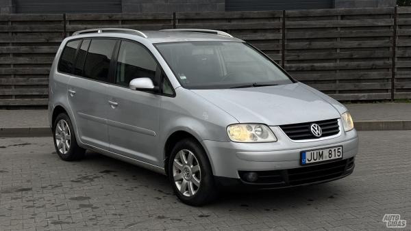 Volkswagen Touran 2003 Šilutė vietnē Pelēks Volkswagen Touran 2003 Šilutė, ar dzinēja tilpumu 2.00 L un nobraukumu 357 tūkst. km par 1450 €, foto 4 vietnē AUTOMOTO.COM.LV