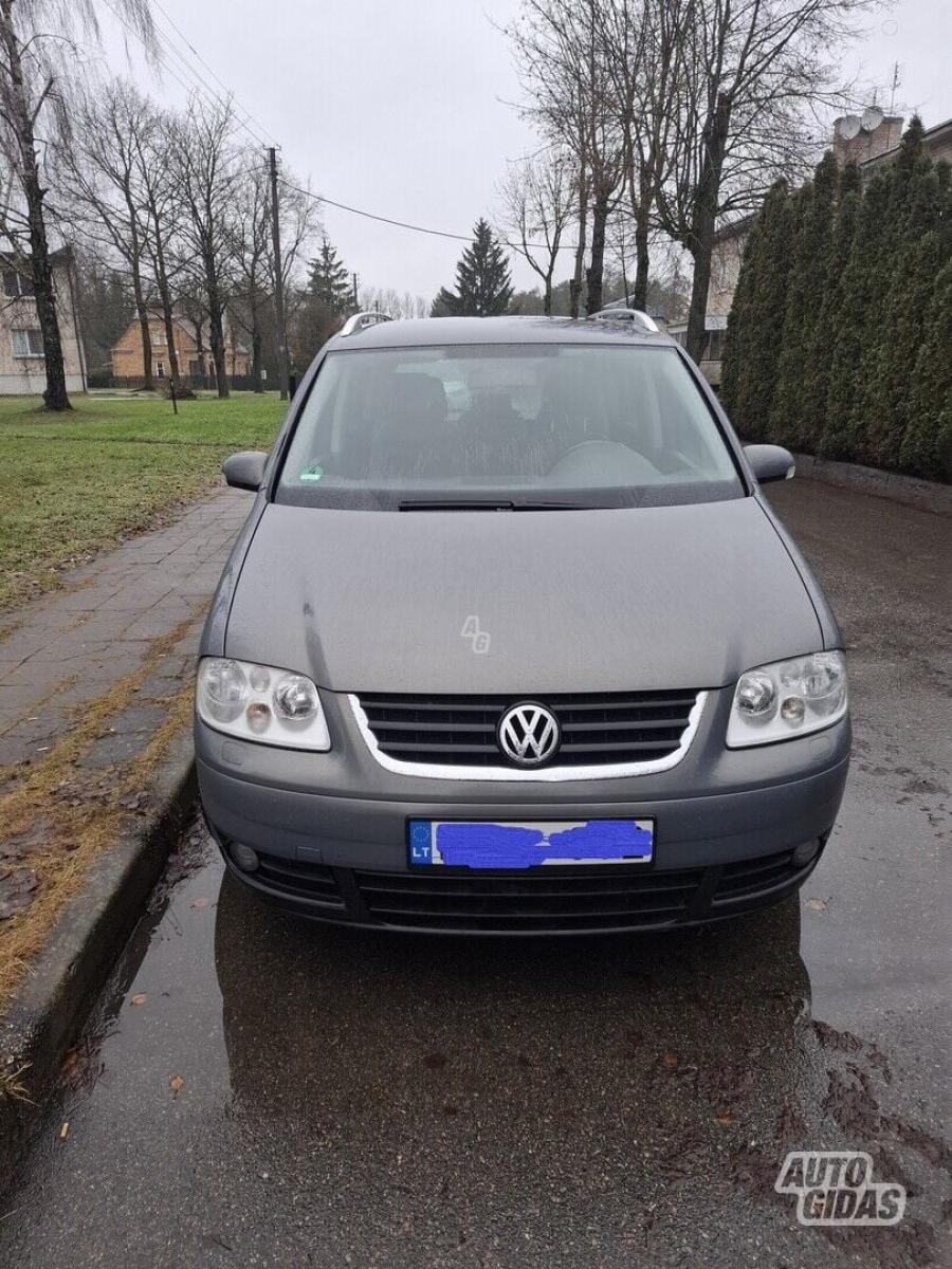 Grey Volkswagen Touran 2004 in Panevezys, with an engine capacity of 2.00 L and mileage of 299 thousand km for 2950 €, photo 7 on AUTOMOTO.COM.LV