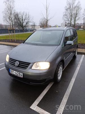Grey Volkswagen Touran 2004 in Riga, with an engine capacity of 1.90 L and mileage of 342 thousand km for 1700 €, photo 2 on AUTOMOTO.COM.LV