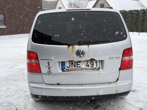Pelēks Volkswagen Touran 2004 Kaišiadorys, ar dzinēja tilpumu 2.00 L un nobraukumu 370 tūkst. km par 800 €, foto 6 vietnē AUTOMOTO.COM.LV