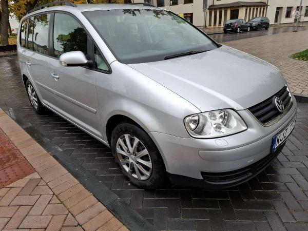 Pelēks Volkswagen Touran 2004 Palanga, ar dzinēja tilpumu 1.90 L un nobraukumu 266 tūkst. km par 1850 €, foto 2 vietnē AUTOMOTO.COM.LV