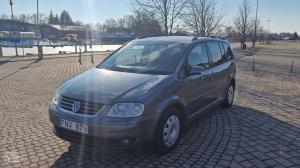 Grey Volkswagen Touran 2004 in Silute, with an engine capacity of 1.90 L and mileage of 402 thousand km for 1850 €, photo 15 on AUTOMOTO.COM.LV