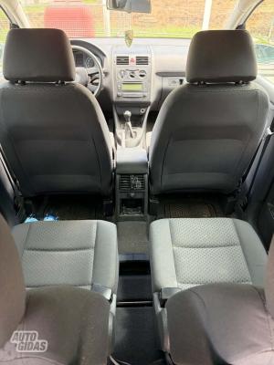Pelēks Volkswagen Touran 2004 Kauņa, ar dzinēja tilpumu 1.60 L un nobraukumu 257 tūkst. km par 1500 €, foto 11 vietnē AUTOMOTO.COM.LV